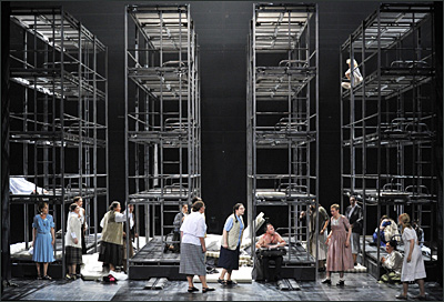 Oper "Gespräche der Karmelitinnen" - Fotos und Spielpläne